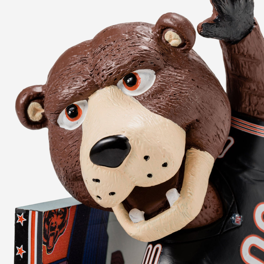 Staley Da Bear Chicago Bears Thanksgiving Mascot Bobblehead FOCO
