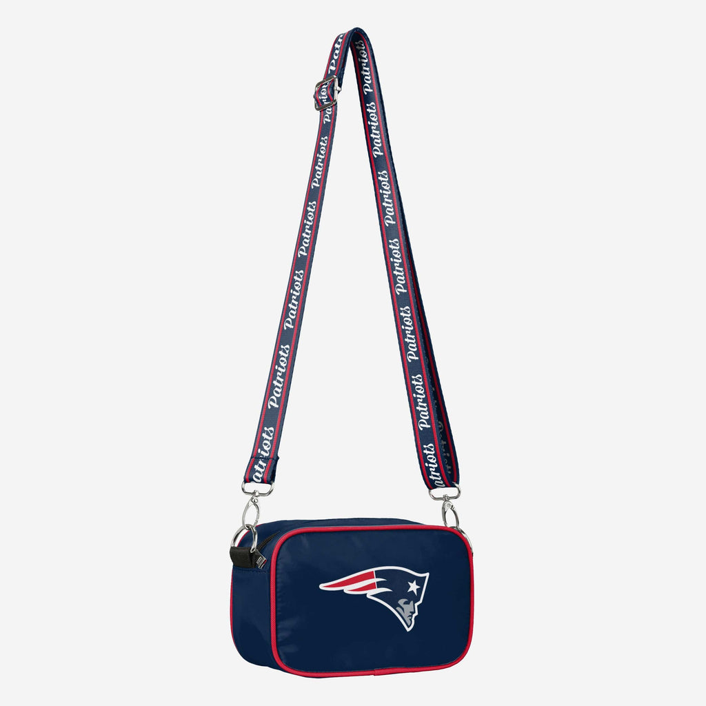 New England Patriots Team Logo Crossbody Bag FOCO