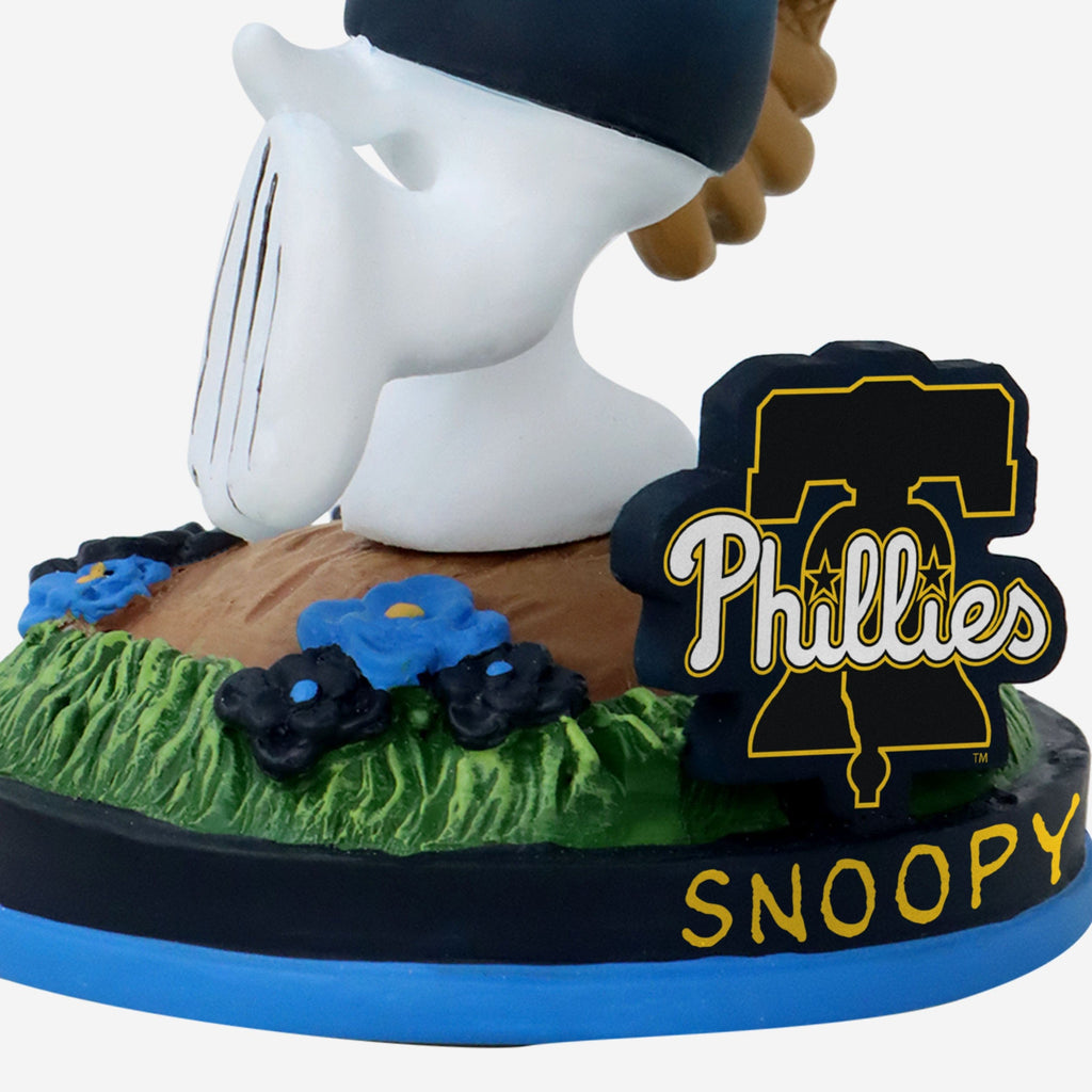 Philadelphia Phillies Snoopy Peanuts City Connect Bobblehead FOCO