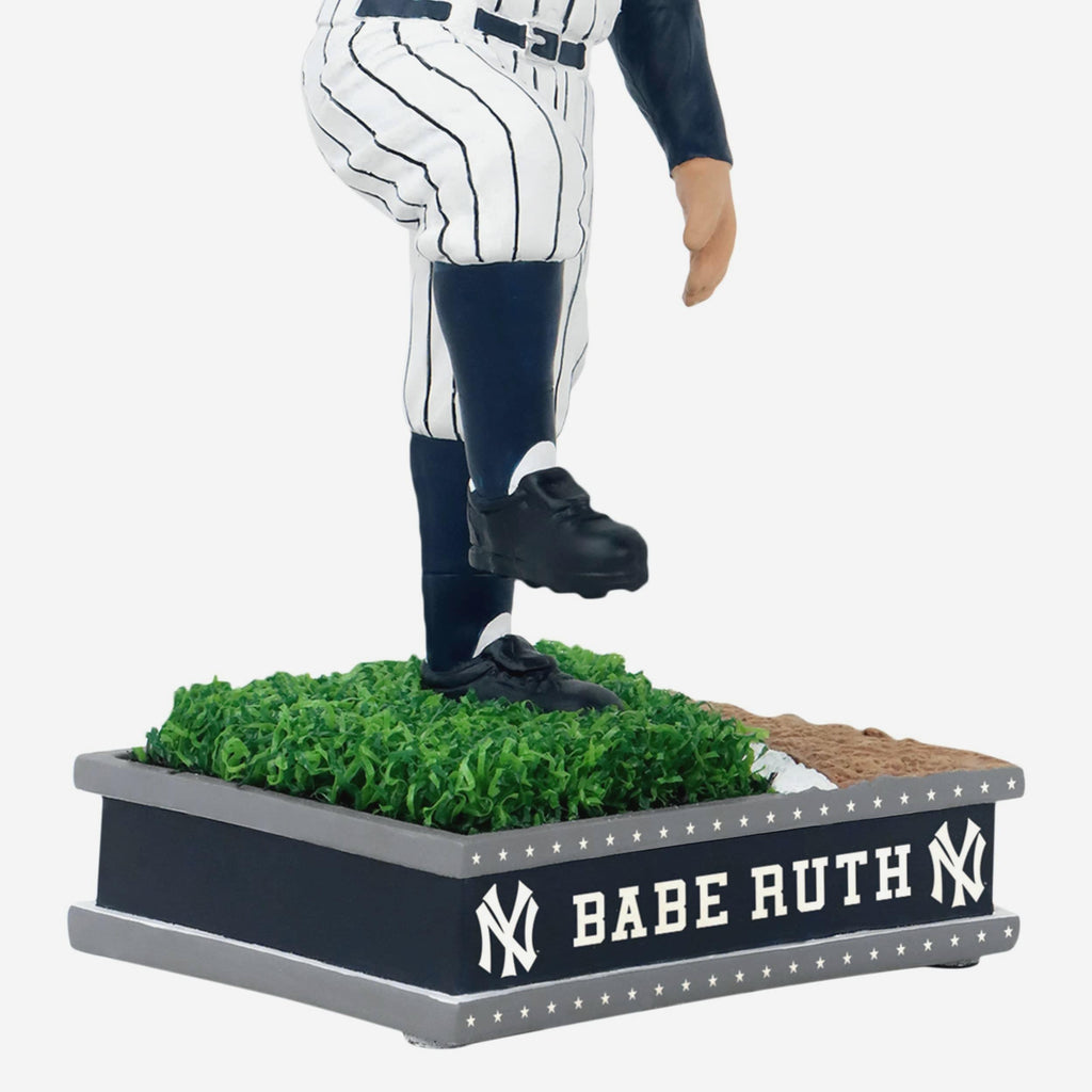 Babe Ruth New York Yankees Field Star Bobblehead FOCO