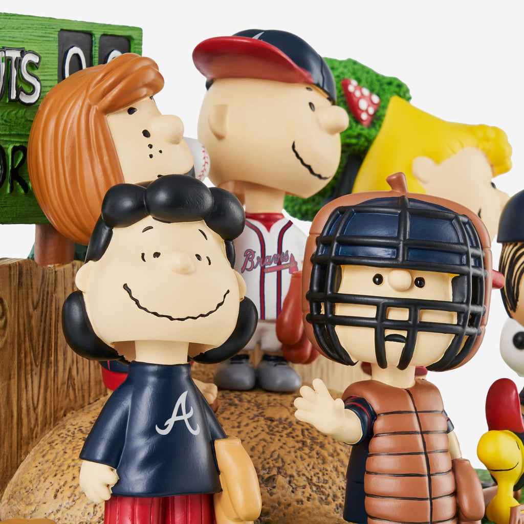 Atlanta Braves Peanuts Gang Baseball Field Mini Bobblehead Scene FOCO