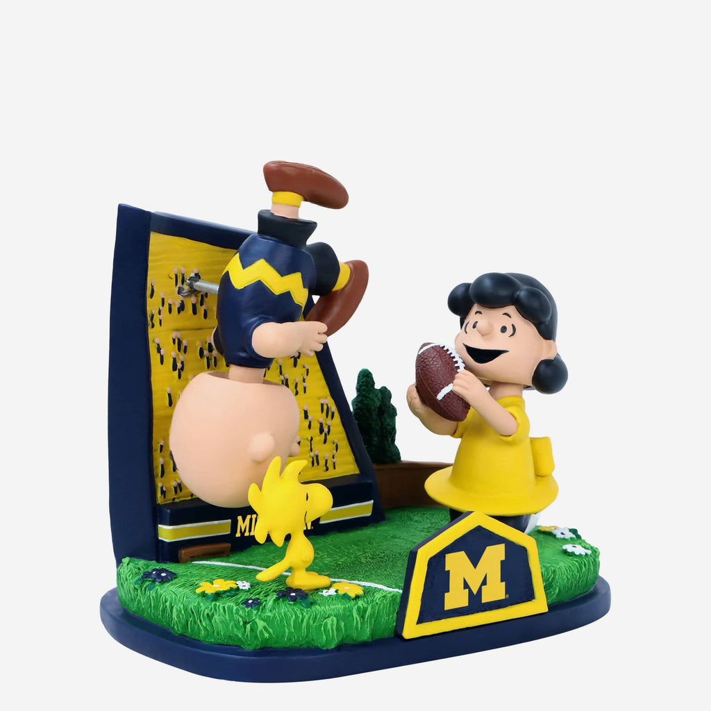 Michigan Wolverines Peanuts Football Kickoff Mini Bobblehead Scene FOCO