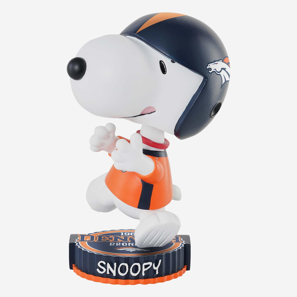 Denver Broncos Snoopy Peanuts Bighead Bobblehead FOCO