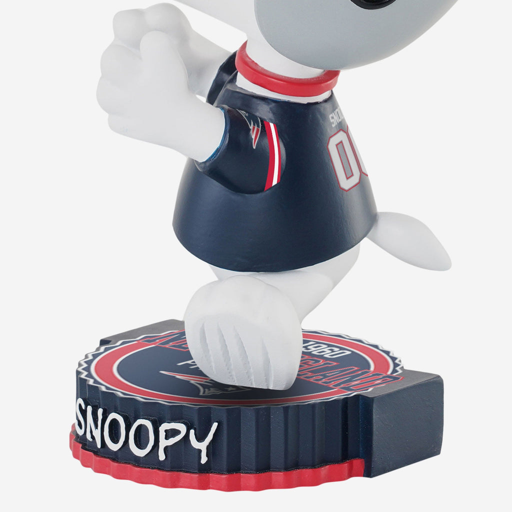 New England Patriots Snoopy Peanuts Bighead Bobblehead FOCO