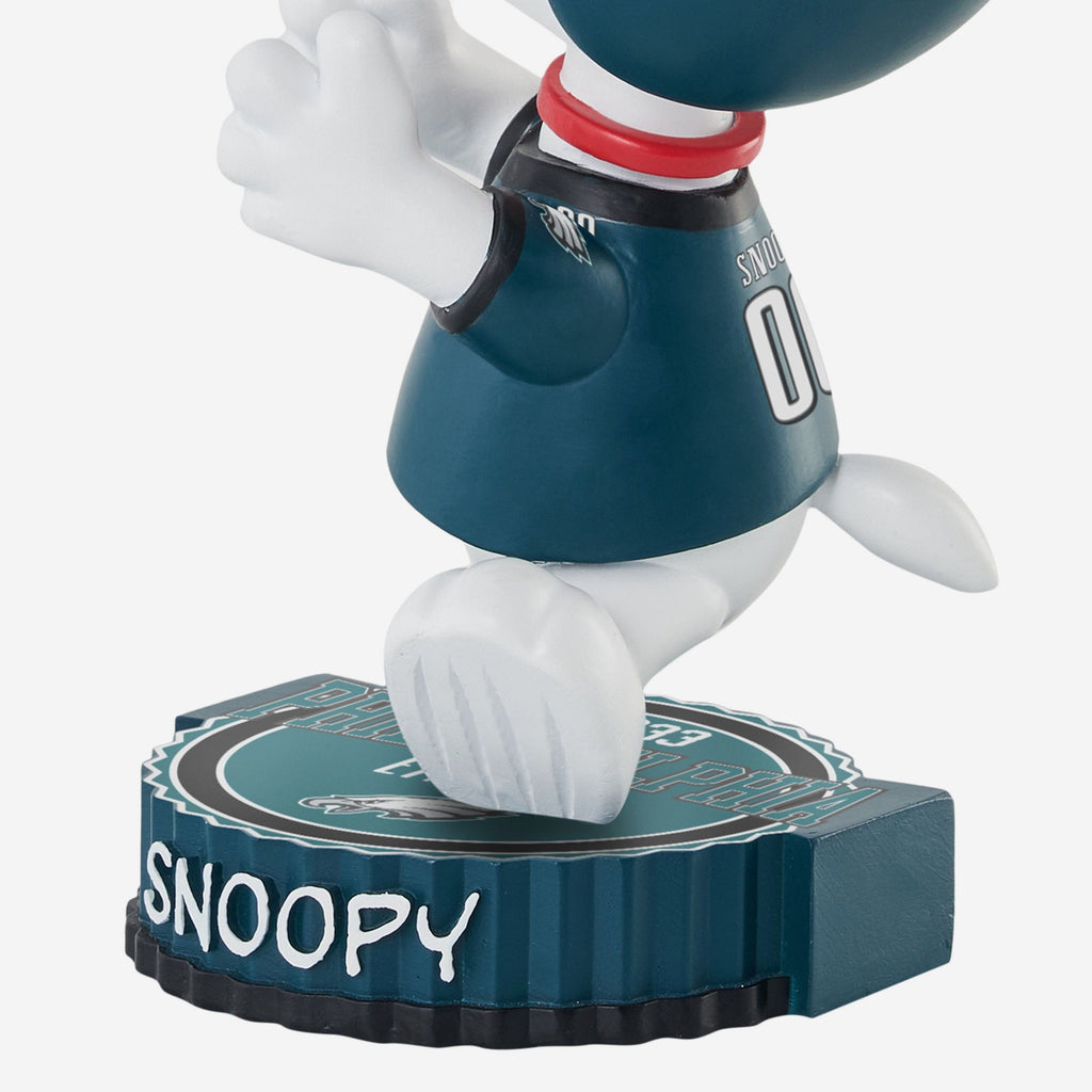 Philadelphia Eagles Snoopy Peanuts Bighead Bobblehead FOCO