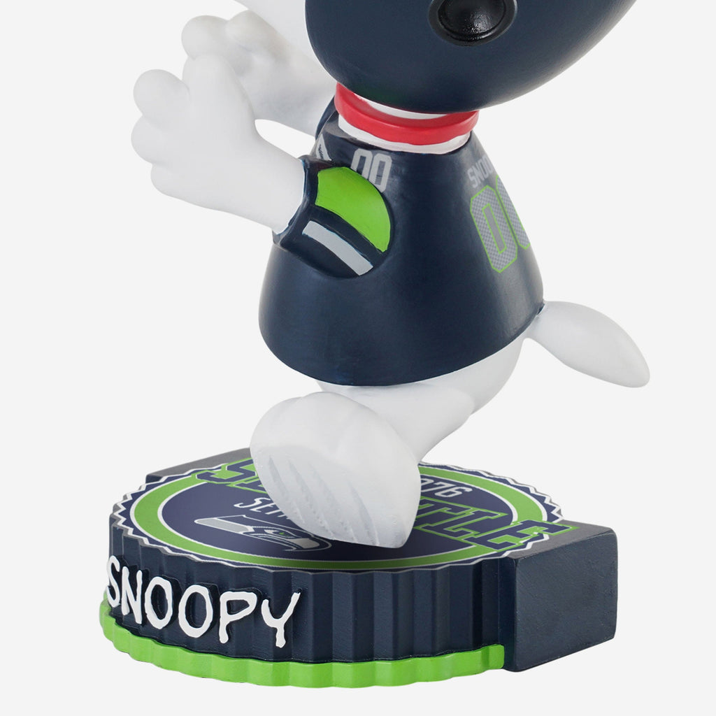 Seattle Seahawks Snoopy Peanuts Bighead Bobblehead FOCO