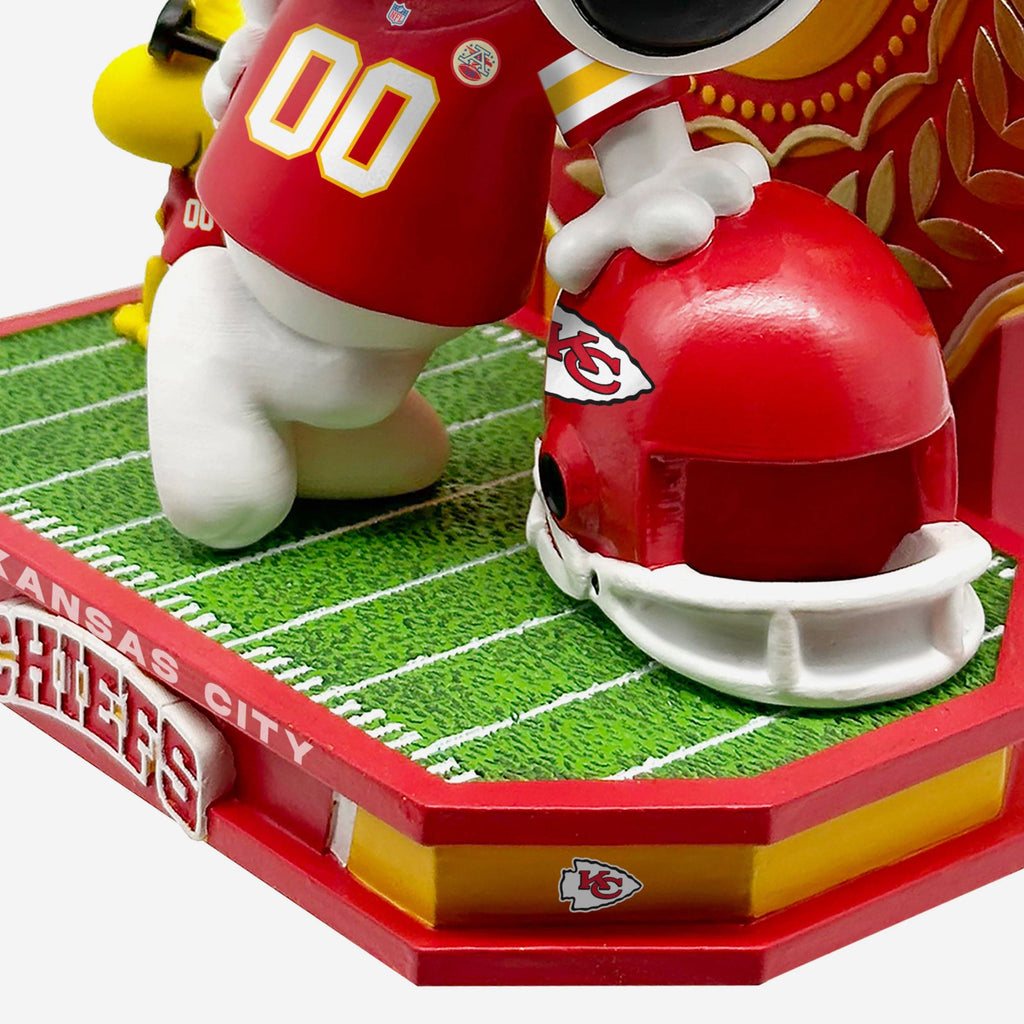 Kansas City Chiefs Snoopy & Woodstock Joe Cool Peanuts Dual Bobblehead FOCO