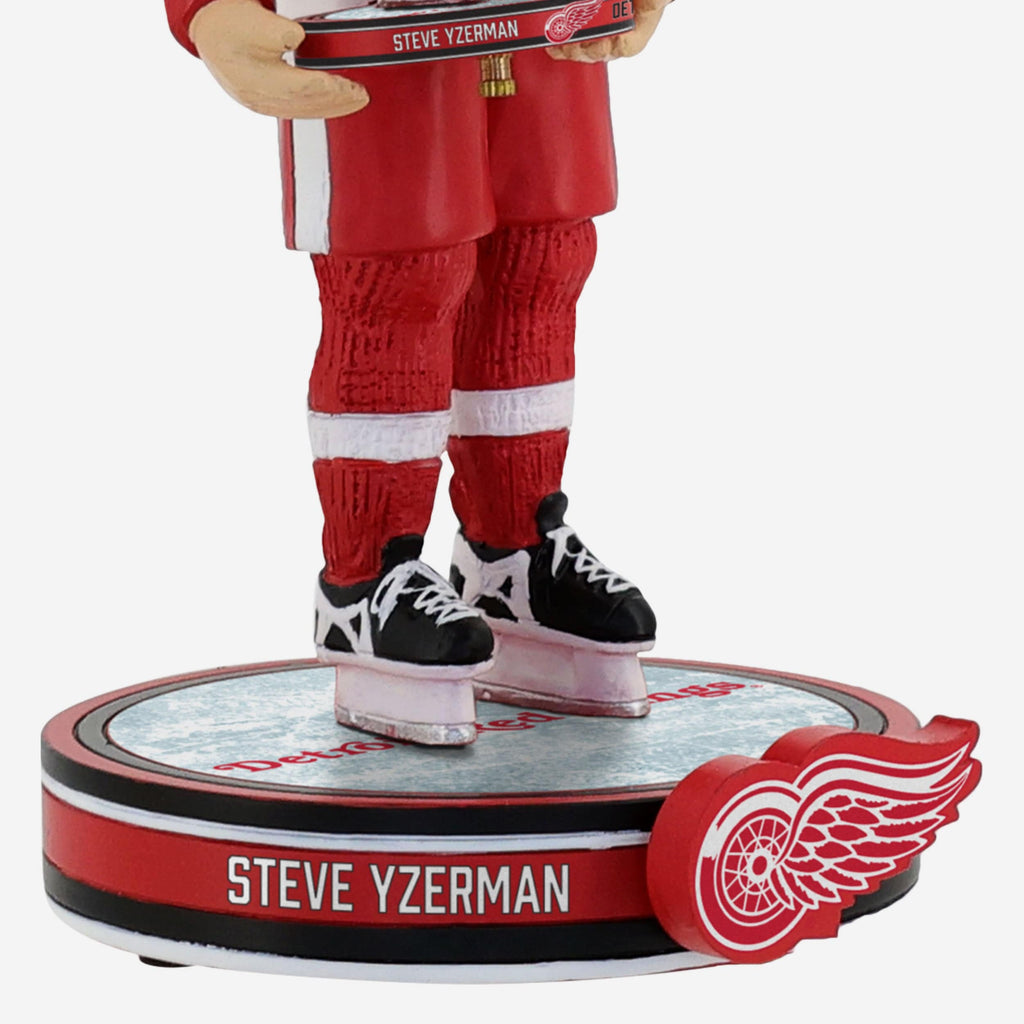 Steve Yzerman Detroit Red Wings Bobble Dubblz Bobblehead FOCO