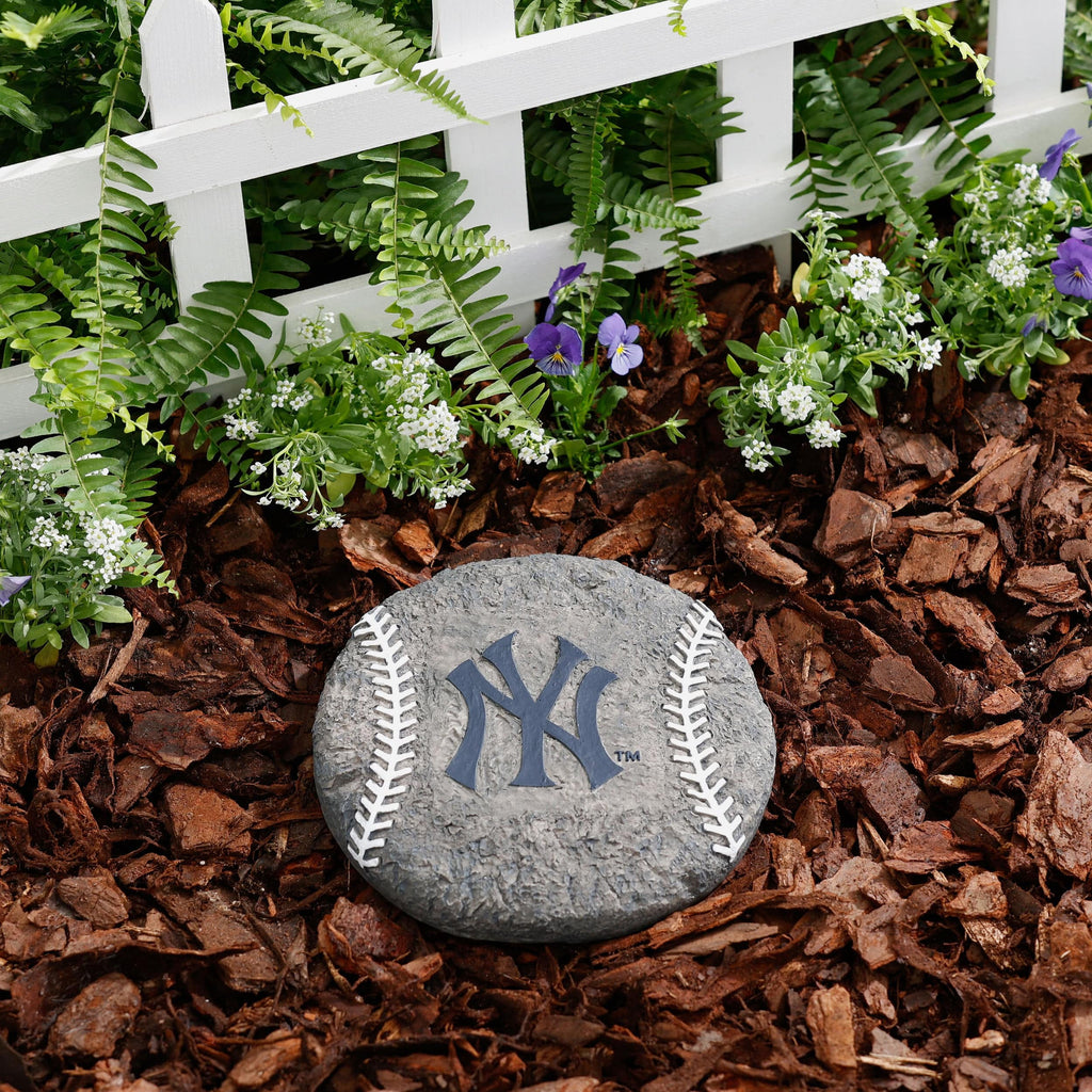 New York Yankees Ball Garden Stone FOCO