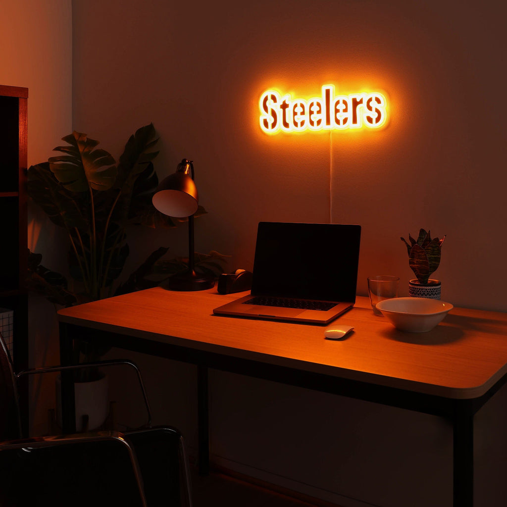 Pittsburgh Steelers LED Neon Light Up Team Logo Sign FOCO