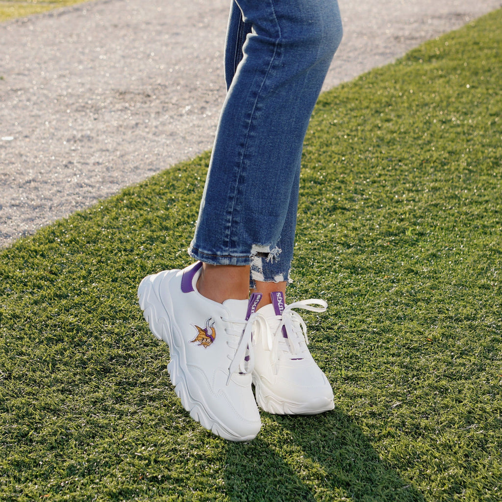 Minnesota Vikings Womens Glitter Big Logo Vintage White Chunky Sneaker FOCO