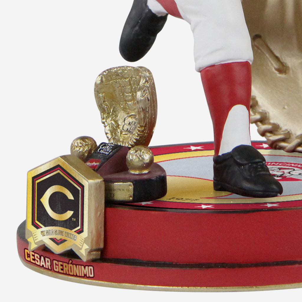 Cesar Geronimo Cincinnati Reds 4X Gold Glove Award Bobblehead FOCO