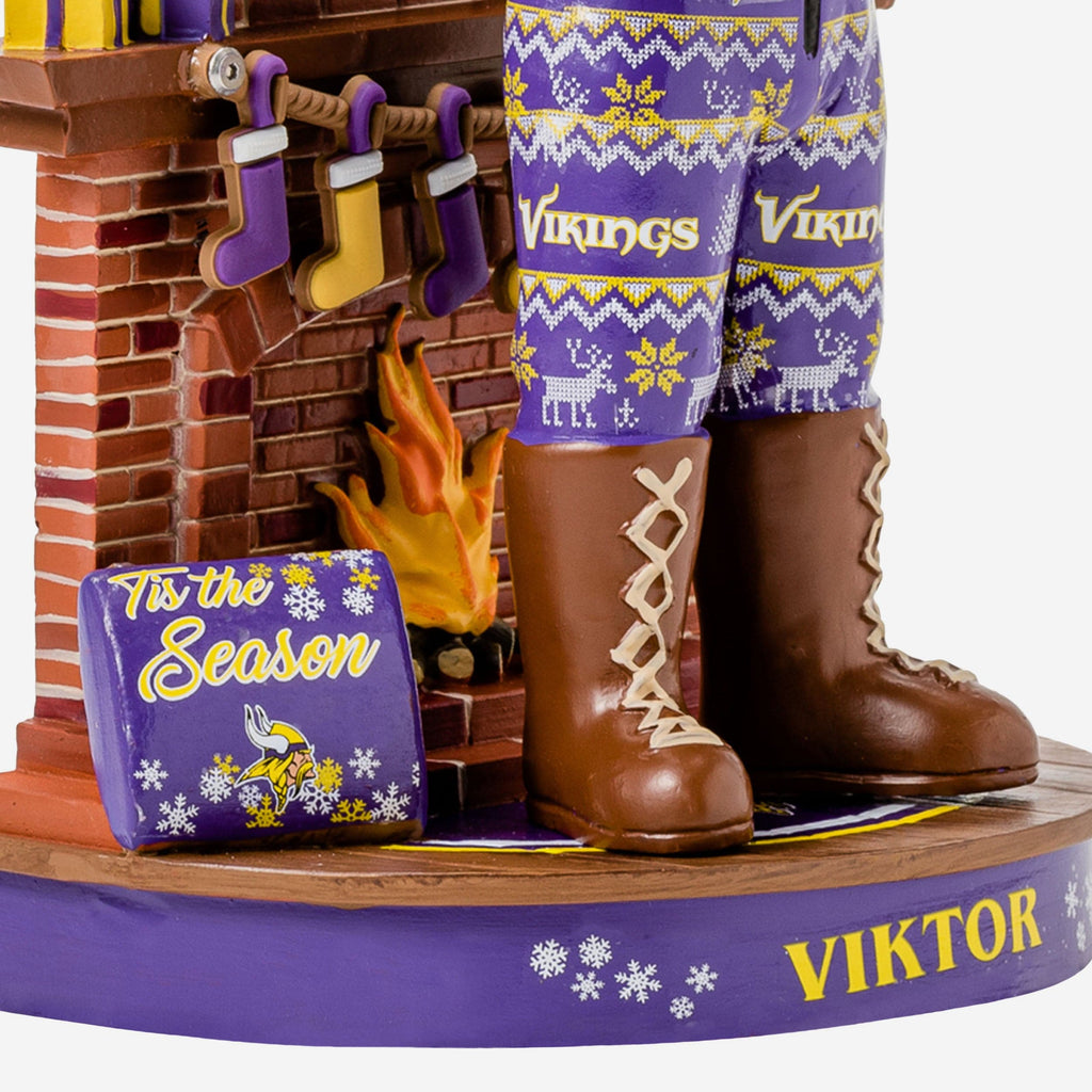 Viktor The Viking Minnesota Vikings Holiday Mascot Bobblehead FOCO