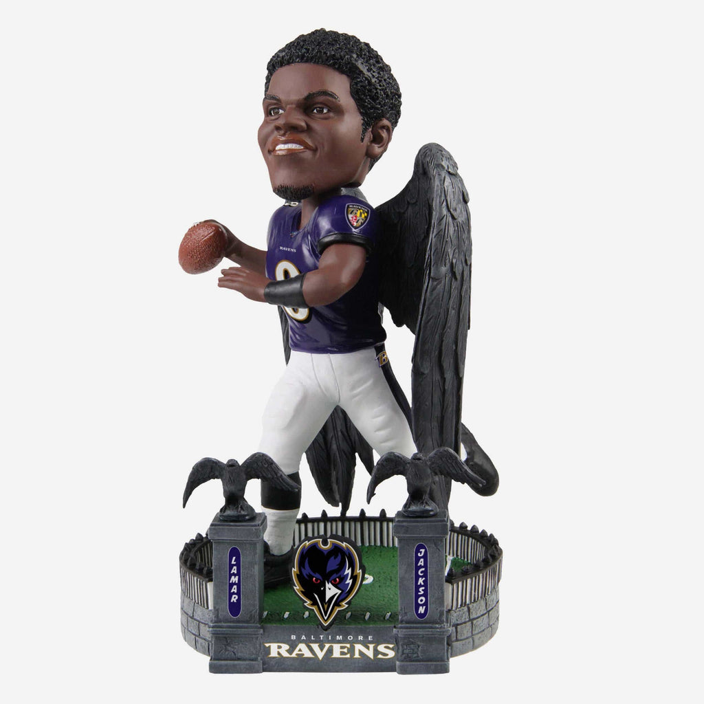 Lamar Jackson Baltimore Ravens Thematic Bobblehead FOCO
