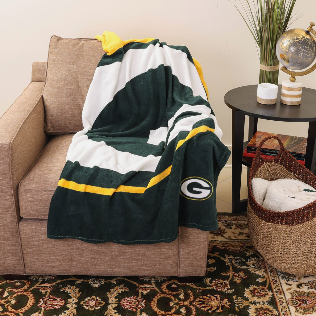 Green Bay Packers Supreme Slumber Plush Throw Blanket Foco