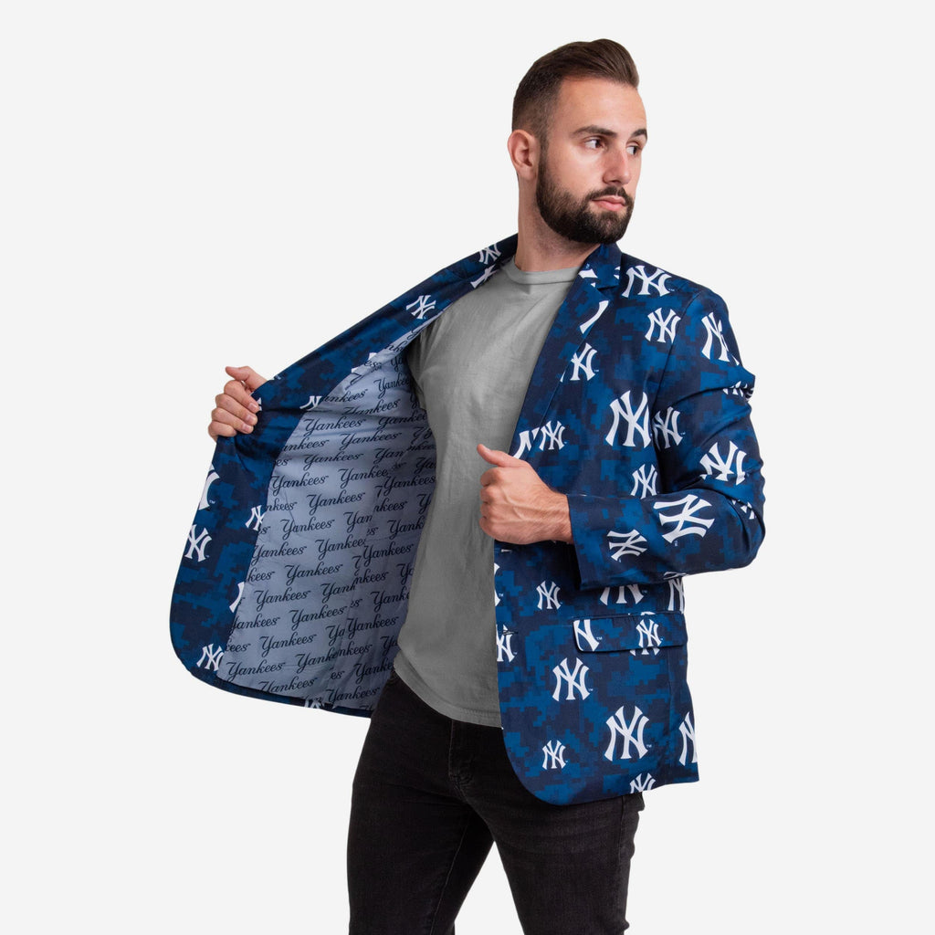 New York Yankees Digital Camo Suit Jacket FOCO