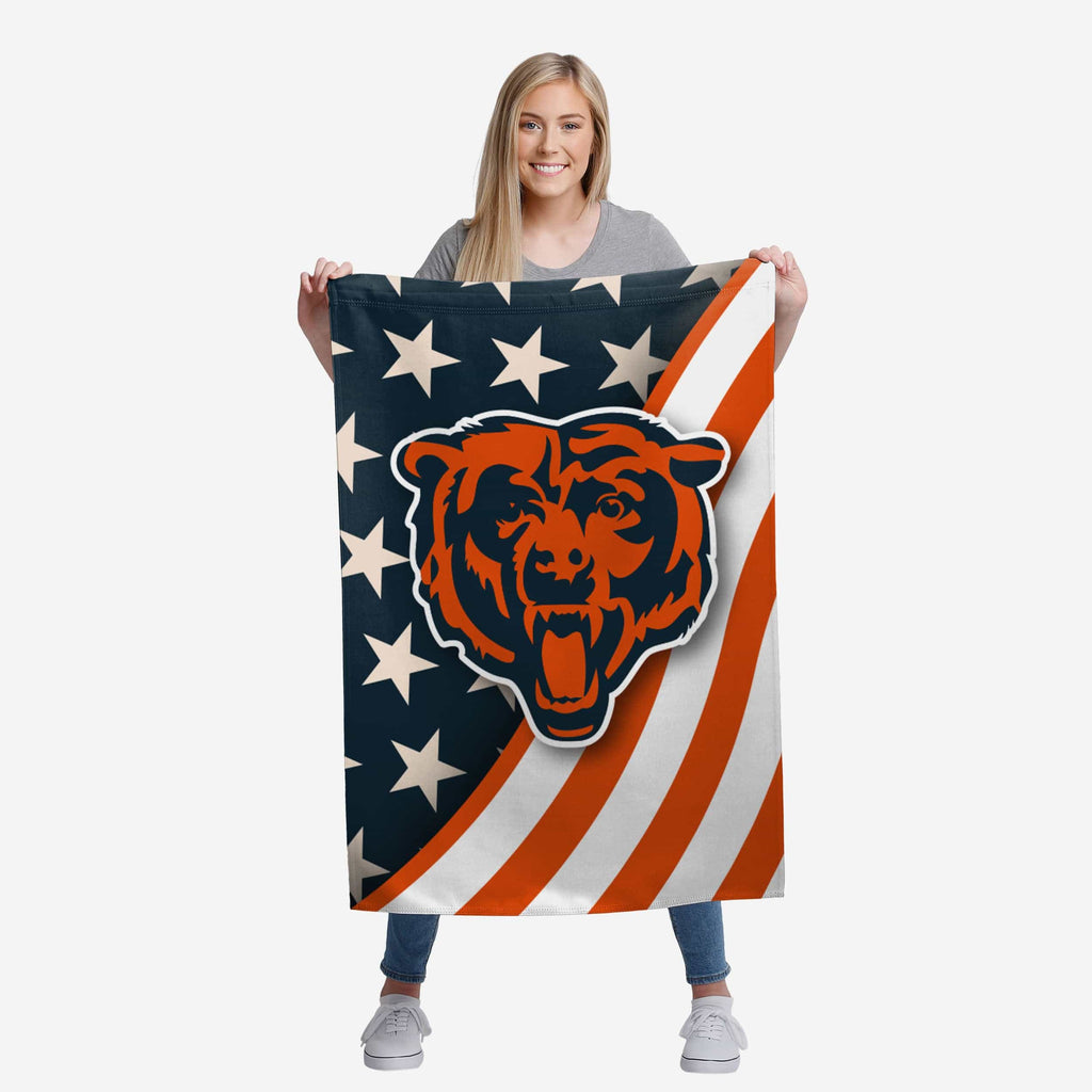 Chicago Bears Americana Vertical Flag FOCO