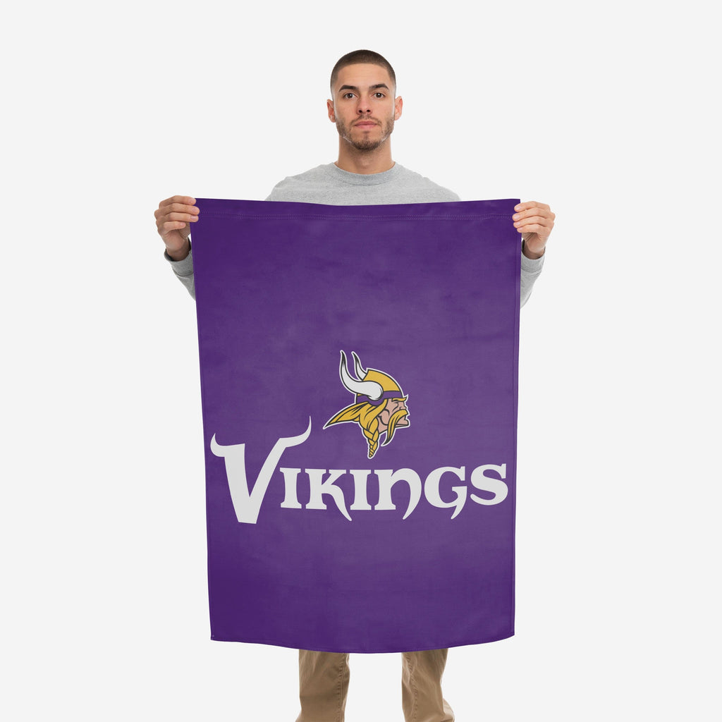 Minnesota Vikings Solid Vertical Flag FOCO