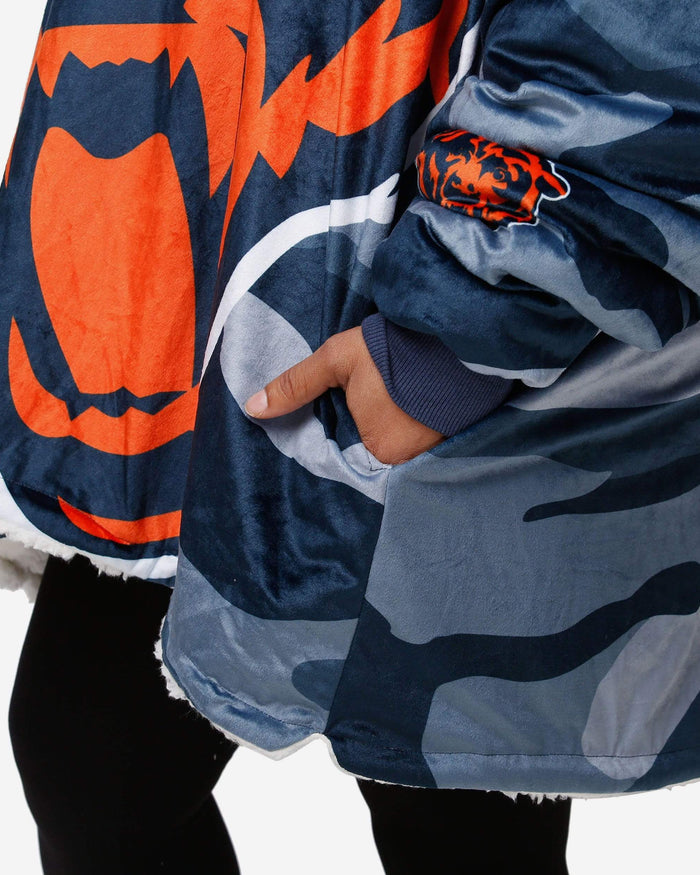 Chicago Bears Reversible Team Color Camo Hoodeez FOCO