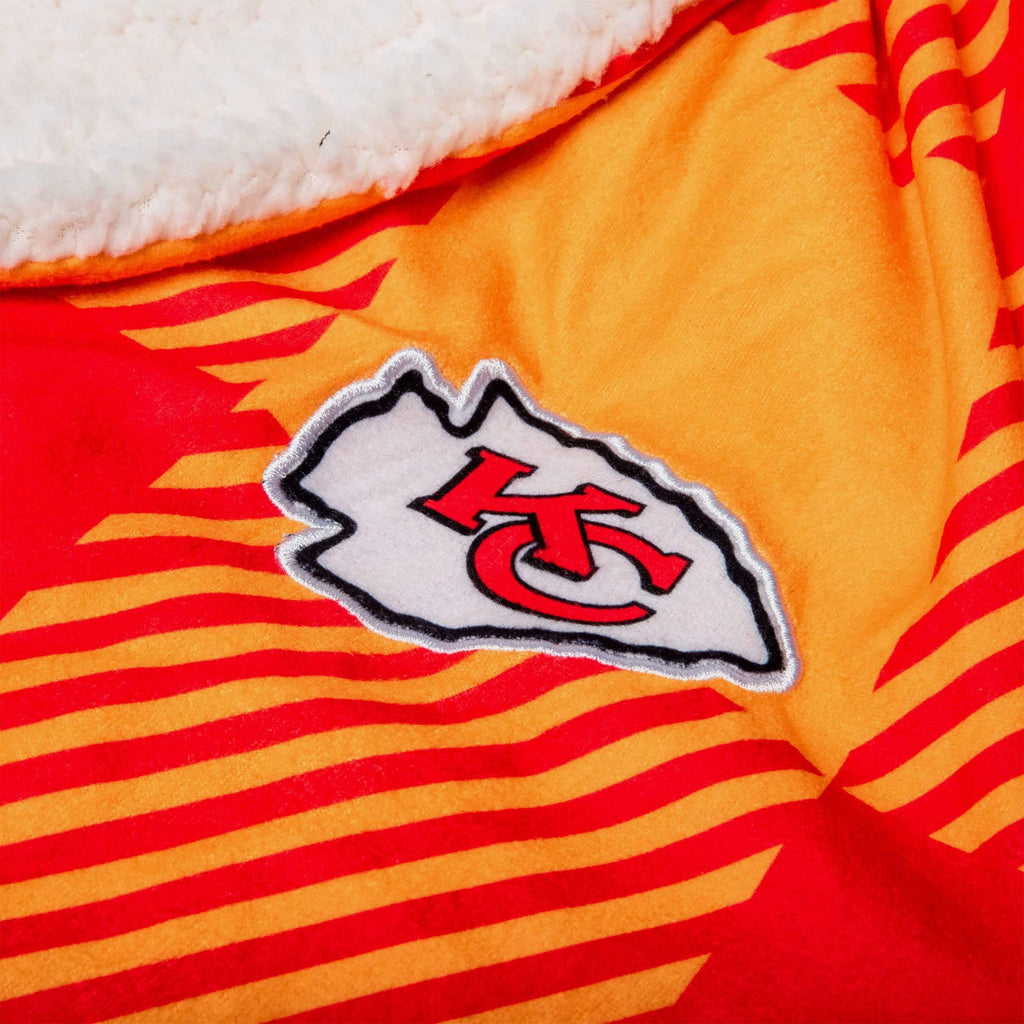 Kansas City Chiefs Lounge Life Reversible Robe FOCO