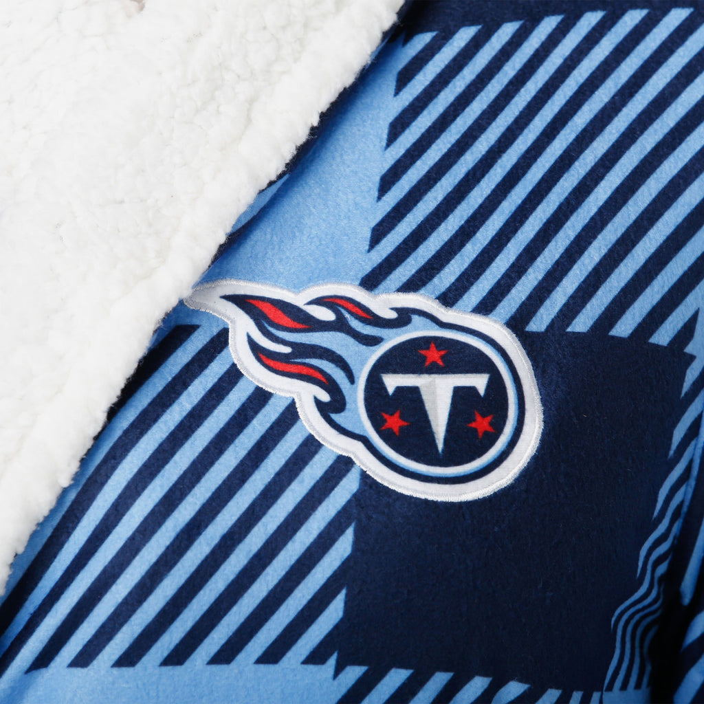 Tennessee Titans Lounge Life Reversible Robe FOCO