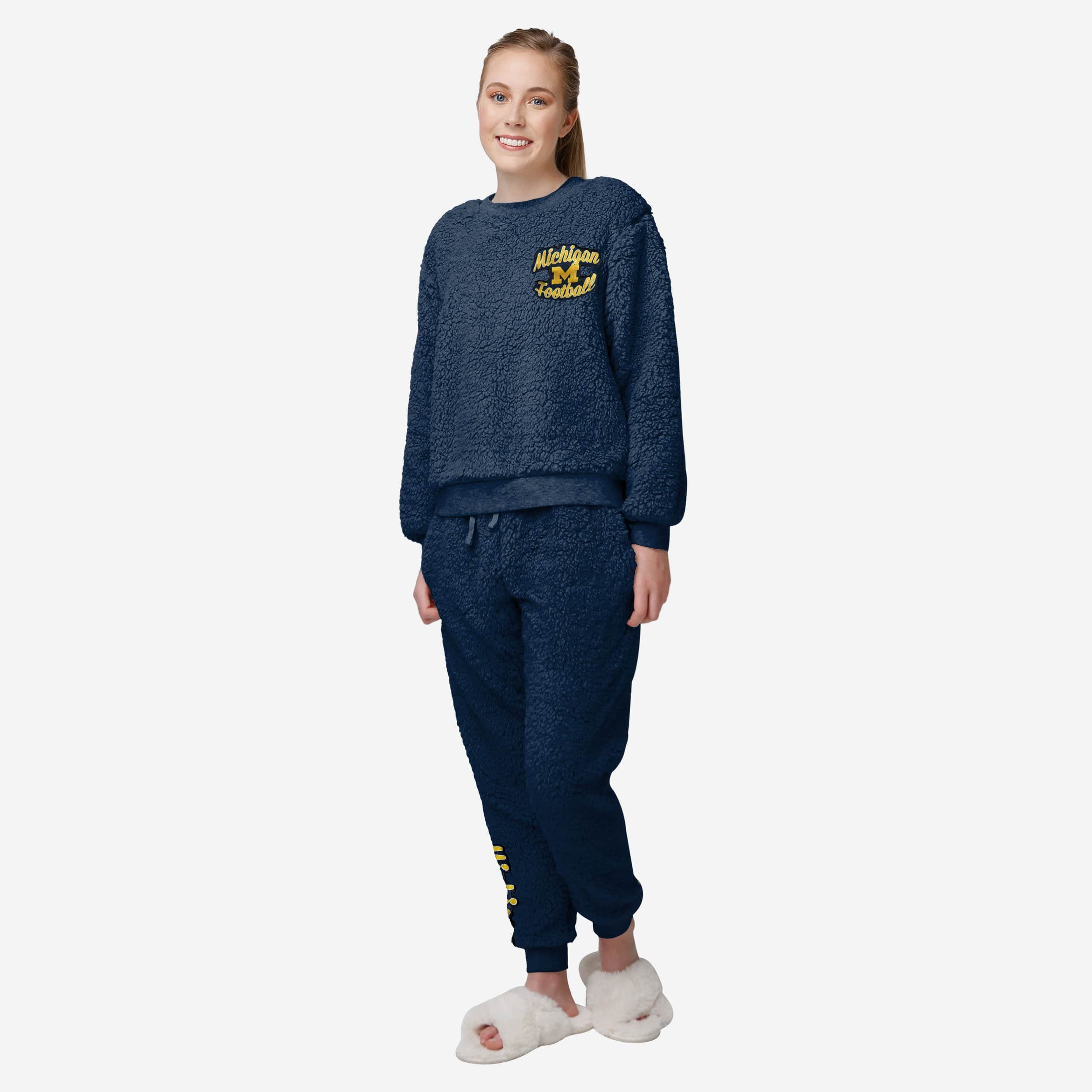 Michigan Wolverines Womens Sherpa Lounge Set FOCO
