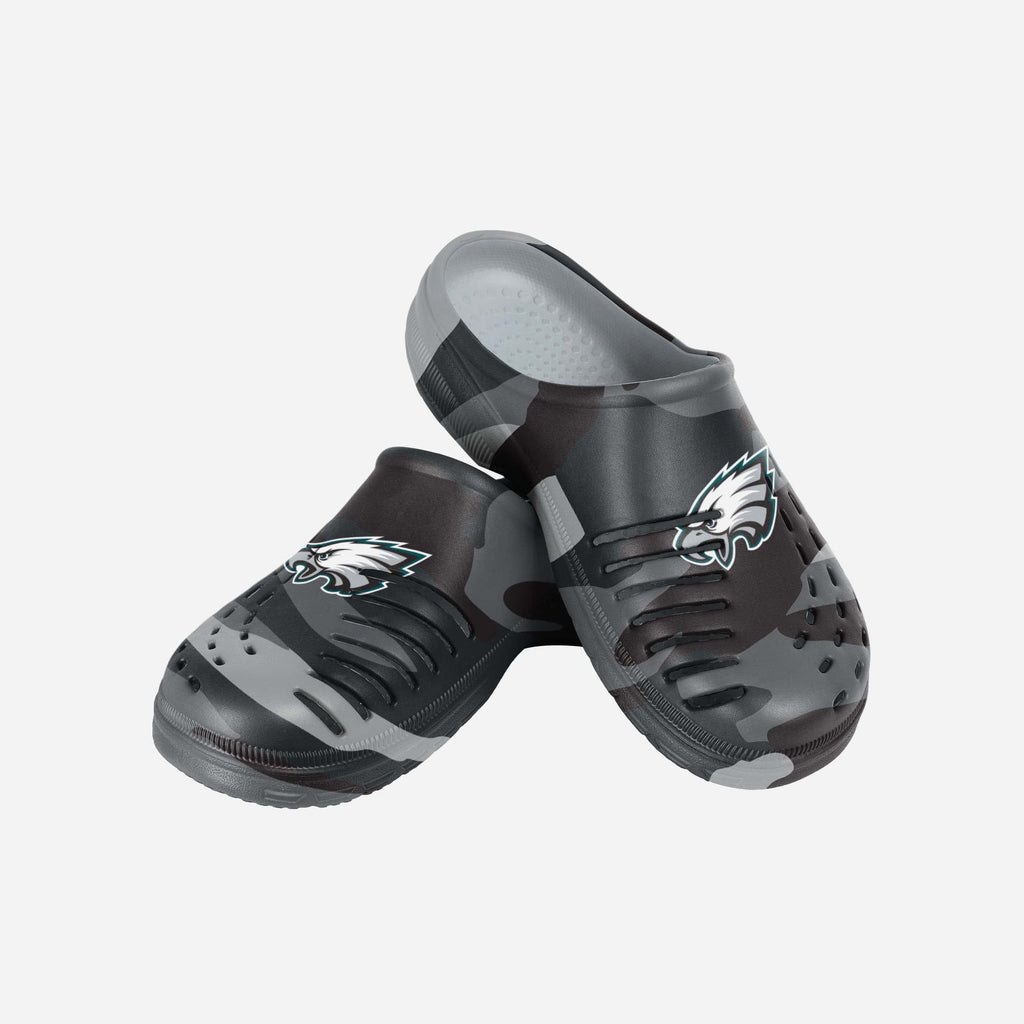 Philadelphia Eagles Tonal Camo Clog FOCO