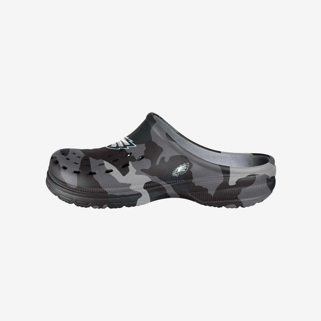 Philadelphia Eagles Tonal Camo Clog FOCO